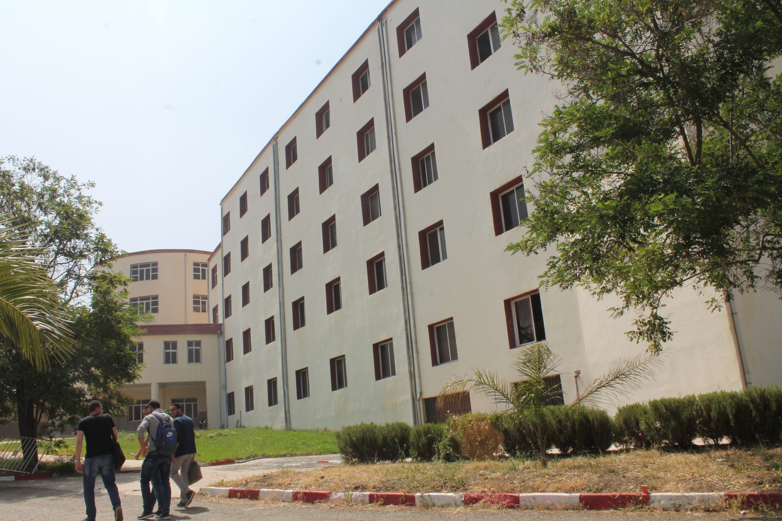 Instituts - Université Blida 1