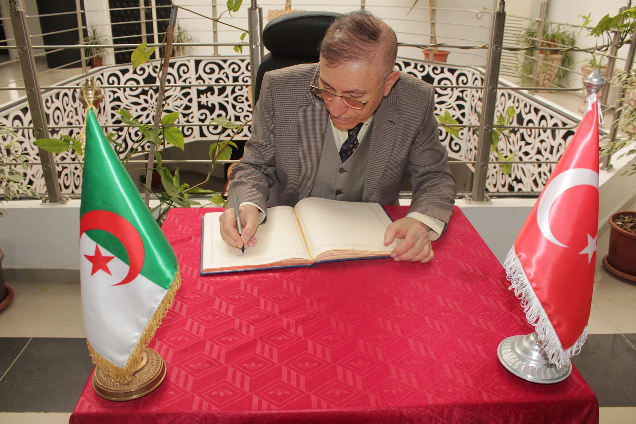 Visit of a delegation from the Academy of Higher Education and Training ...