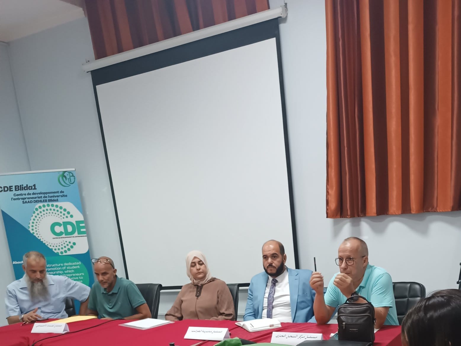 CDE Visite de représentants des administrations publiques - Université Blida 1